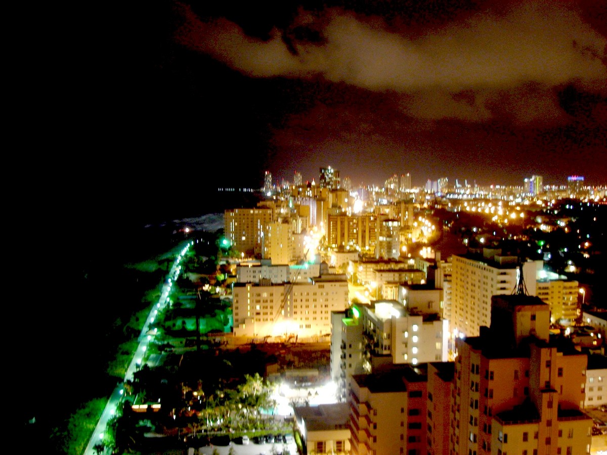 Jan 11, 2016 /VN LaTour view South night=DSC00216 JPG 2048x1536pixels 571KB