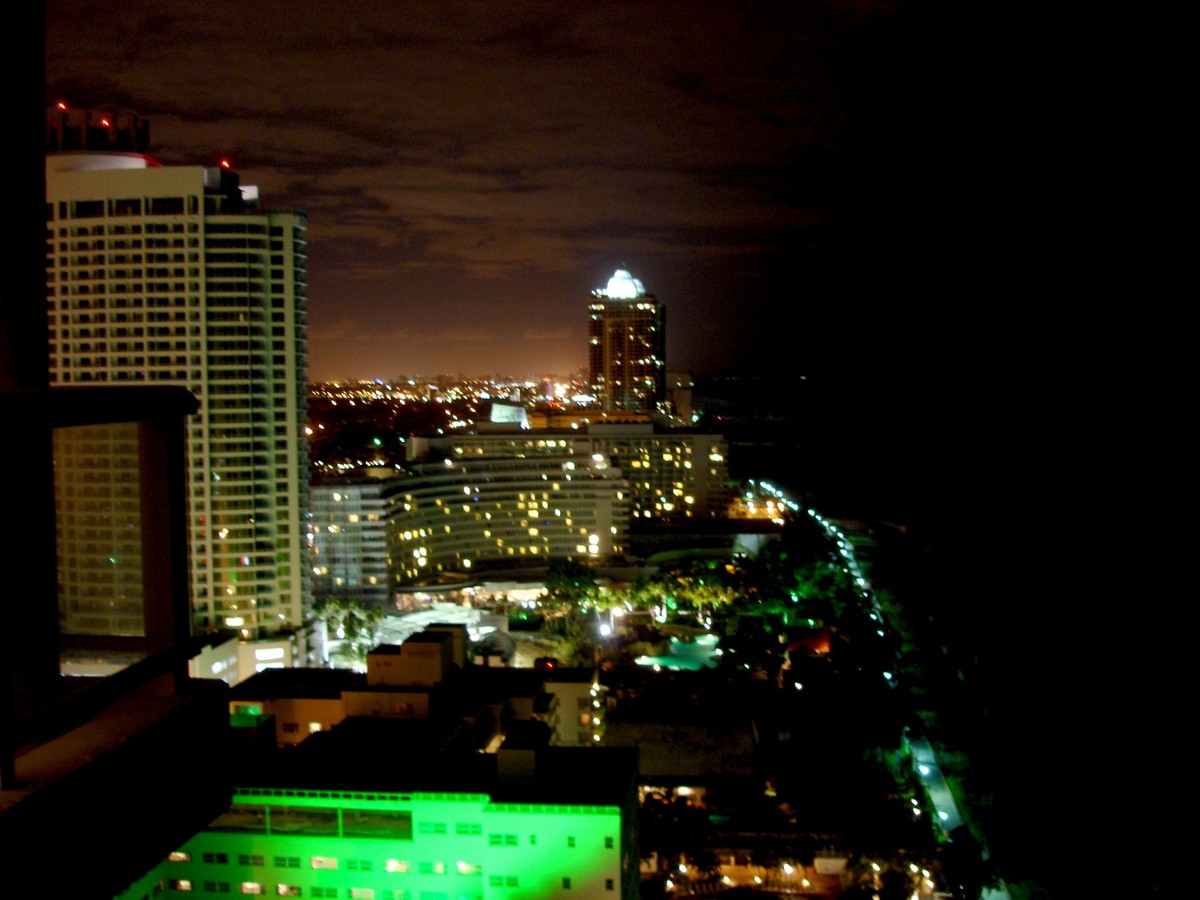 Jan 11, 2016 /VN LaTour view night North DSC00215 JPG 2048x1536pixels 445KB